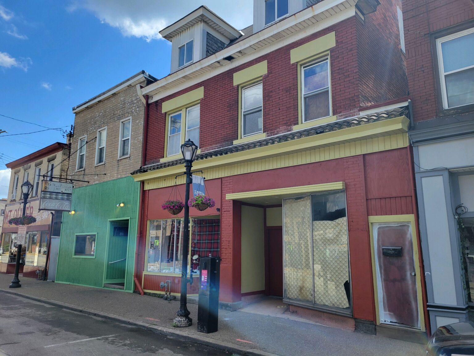 Recoat vs. Repaint 101: Know The Facts & Avoid Mistakes